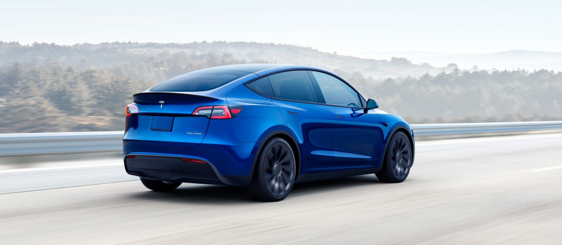 Tesla Model Y: dimensioni, interni, motori, prezzi e concorrenti ...