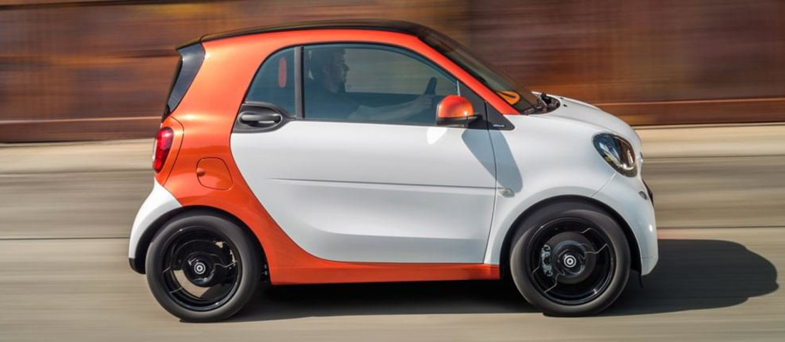 Smart forTwo: dimensioni, interni, motori, prezzi e concorrenti ...