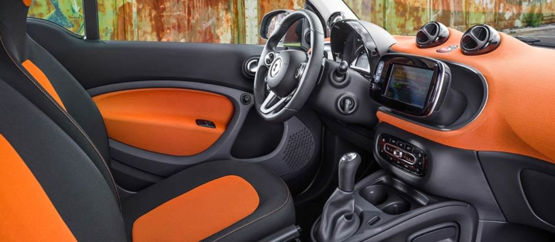 Smart forTwo: dimensioni, interni, motori, prezzi e concorrenti ...