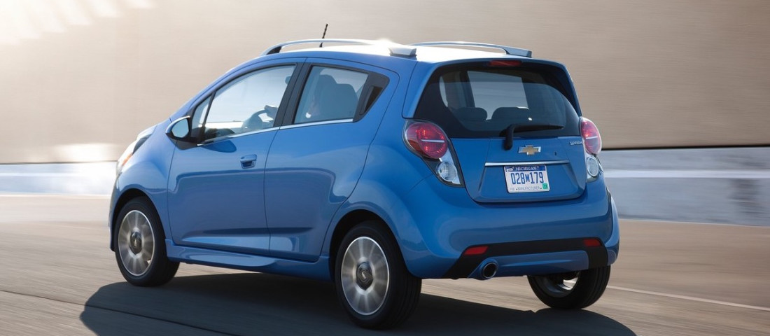 Chevrolet Spark: dimensioni, interni, motori, prezzi e concorrenti ...