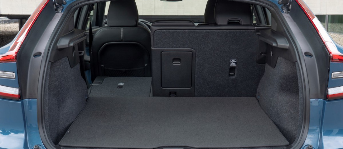 Volvo C40: dimensioni, interni, motori, prezzi e concorrenti - AutoScout24