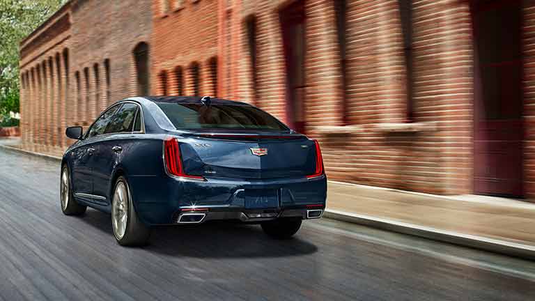 Cadillac XTS - informazioni tecniche, prezzo, allestimenti - AutoScout24