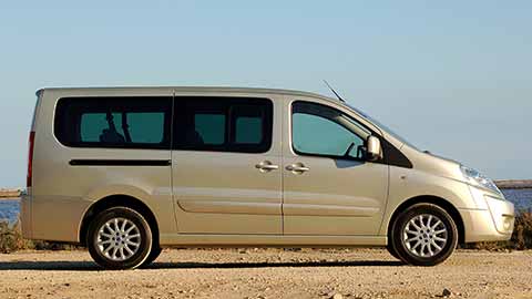 Mercedes-Benz Vito: dimensioni, interni, motori, prezzi e concorrenti ...