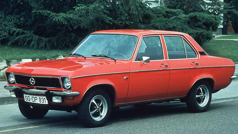 Opel Ascona - informazioni tecniche, prezzo, allestimenti - AutoScout24