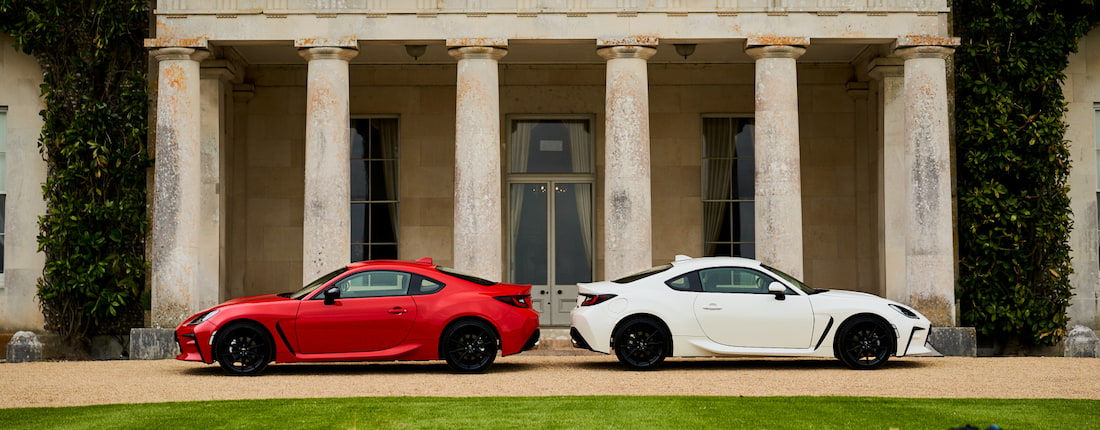 Toyota GR 86: dimensioni, interni, motori, prezzi e concorrenti ...